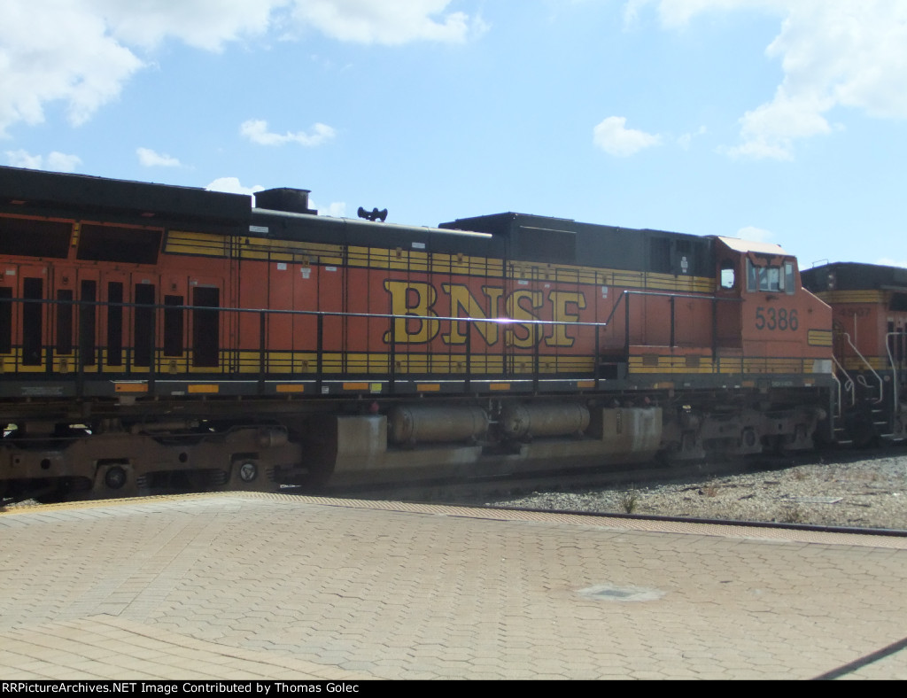 BNSF 5386